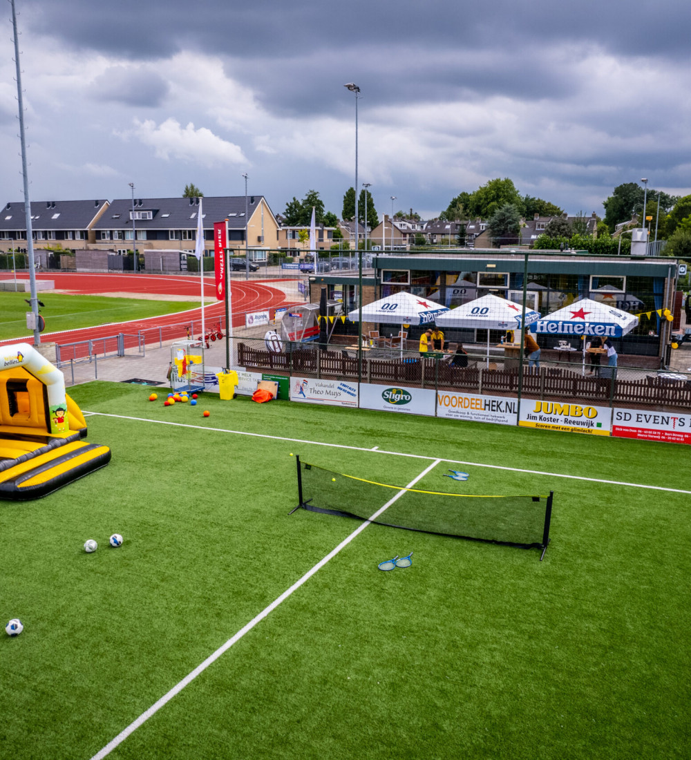 Contact - YellowBellies